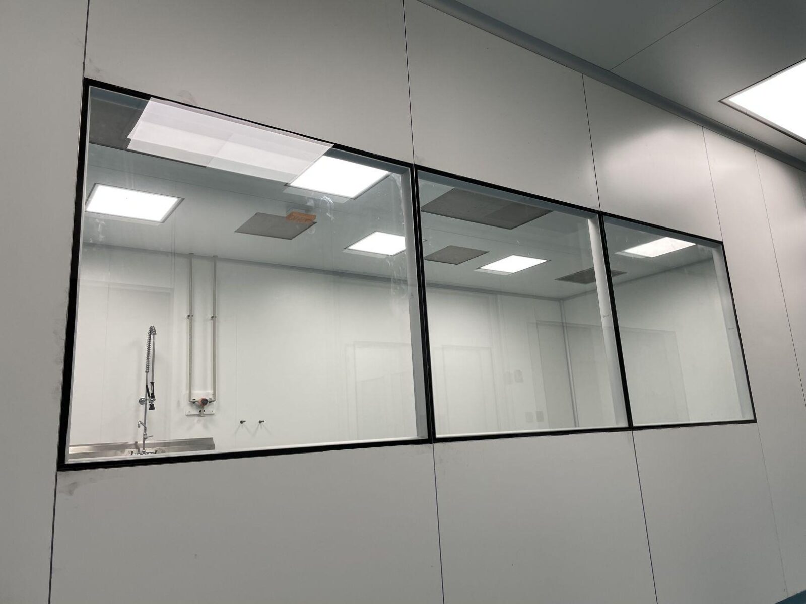Cleanroom Case Studies - ACH Engineering | Project Portfolio